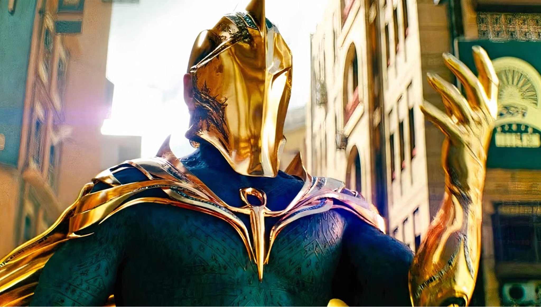 James Gunn debería darle espacio a Pierce Brosnan como Dr. Fate en su ...